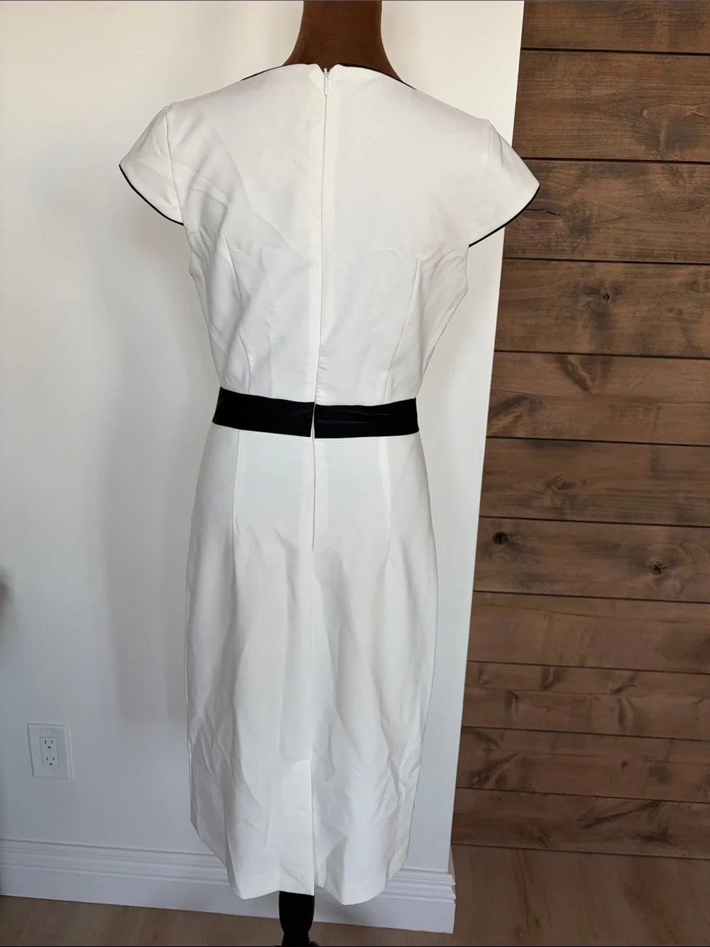 MOTF | Dresses | Motf White Vneck Sheath Dress With Black Trim | Poshmark